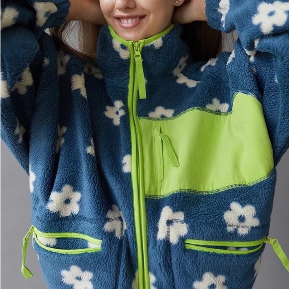 Urban Outfitters | Jackets & Coats | Stormi Flower Fleece Zip Up | Poshmark